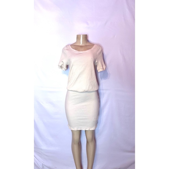 Free People | Dresses | Fp Beach Cream Knit Short Sleeve V Back Knit ...